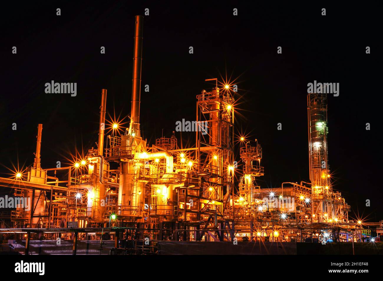 Destillation anlage -Fotos und -Bildmaterial in hoher Auflösung – Alamy