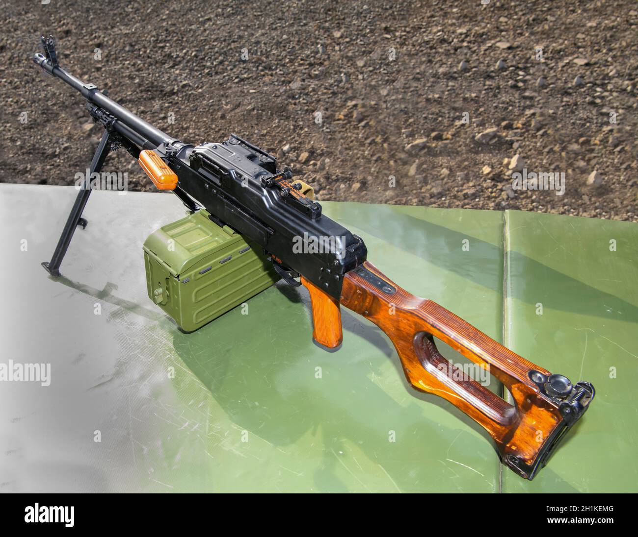 Pkm machine gun -Fotos und -Bildmaterial in hoher Auflösung – Alamy