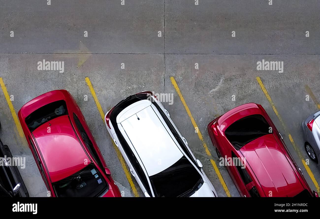 Volles parkplatzschild -Fotos und -Bildmaterial in hoher Auflösung – Alamy