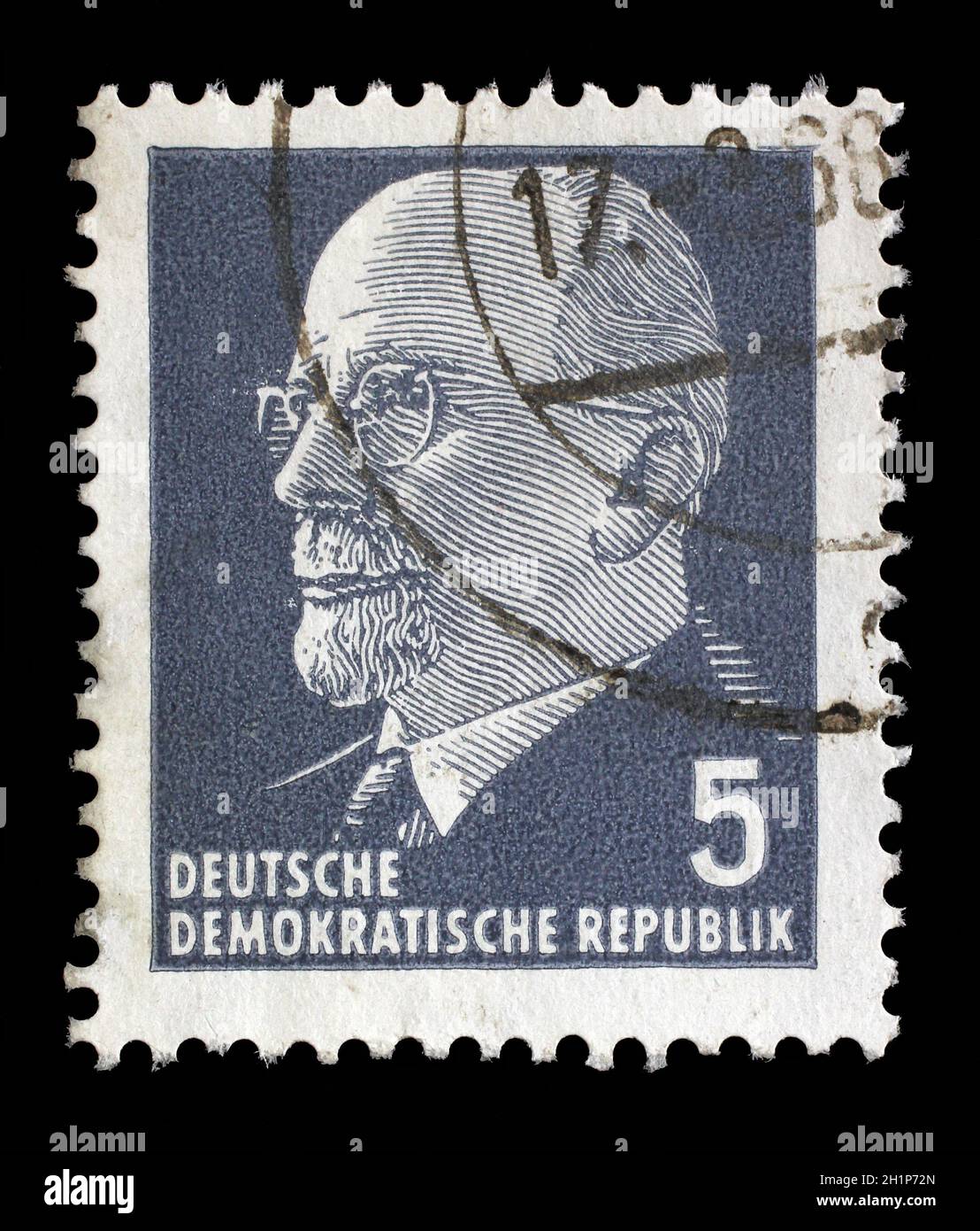 Die in der DDR gedruckte Briefmarke zeigt den Vorsitzenden Walter Ulbricht (kommunistischer ...