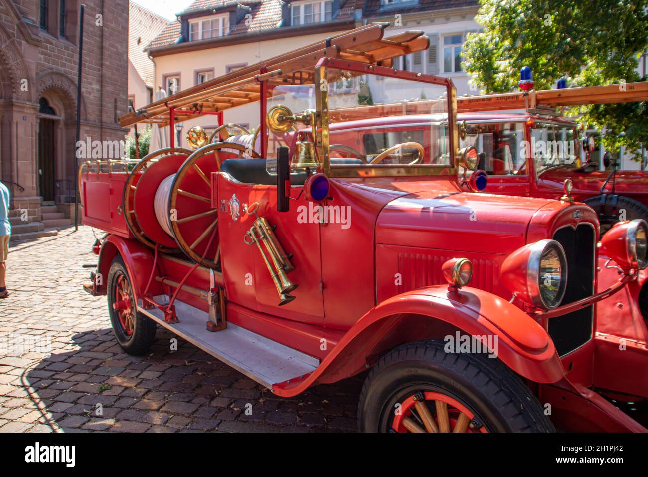 German fire engine german old fire engine -Fotos und -Bildmaterial in ...