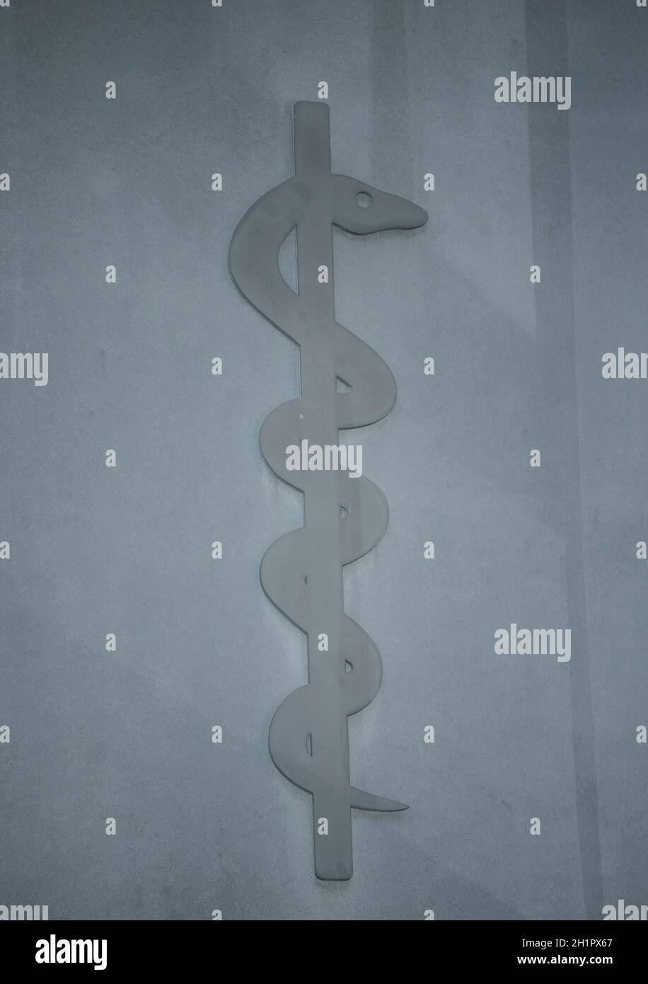 Rod aesculapius -Fotos und -Bildmaterial in hoher Auflösung – Alamy