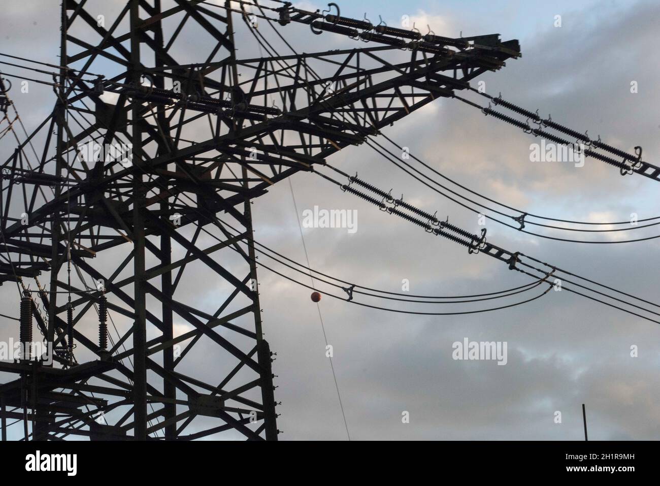 380 kv leitung -Fotos und -Bildmaterial in hoher Auflösung – Alamy
