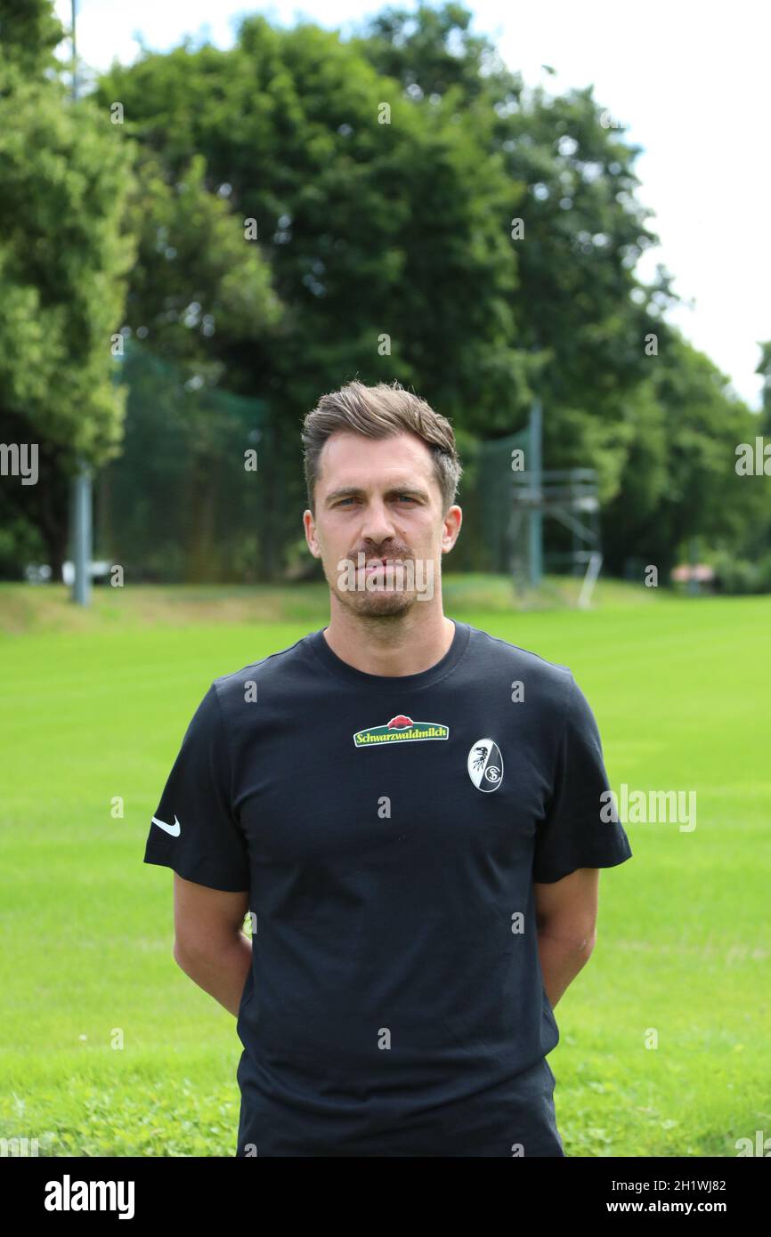Trainer thomas stamm freiburg -Fotos und -Bildmaterial in hoher ...