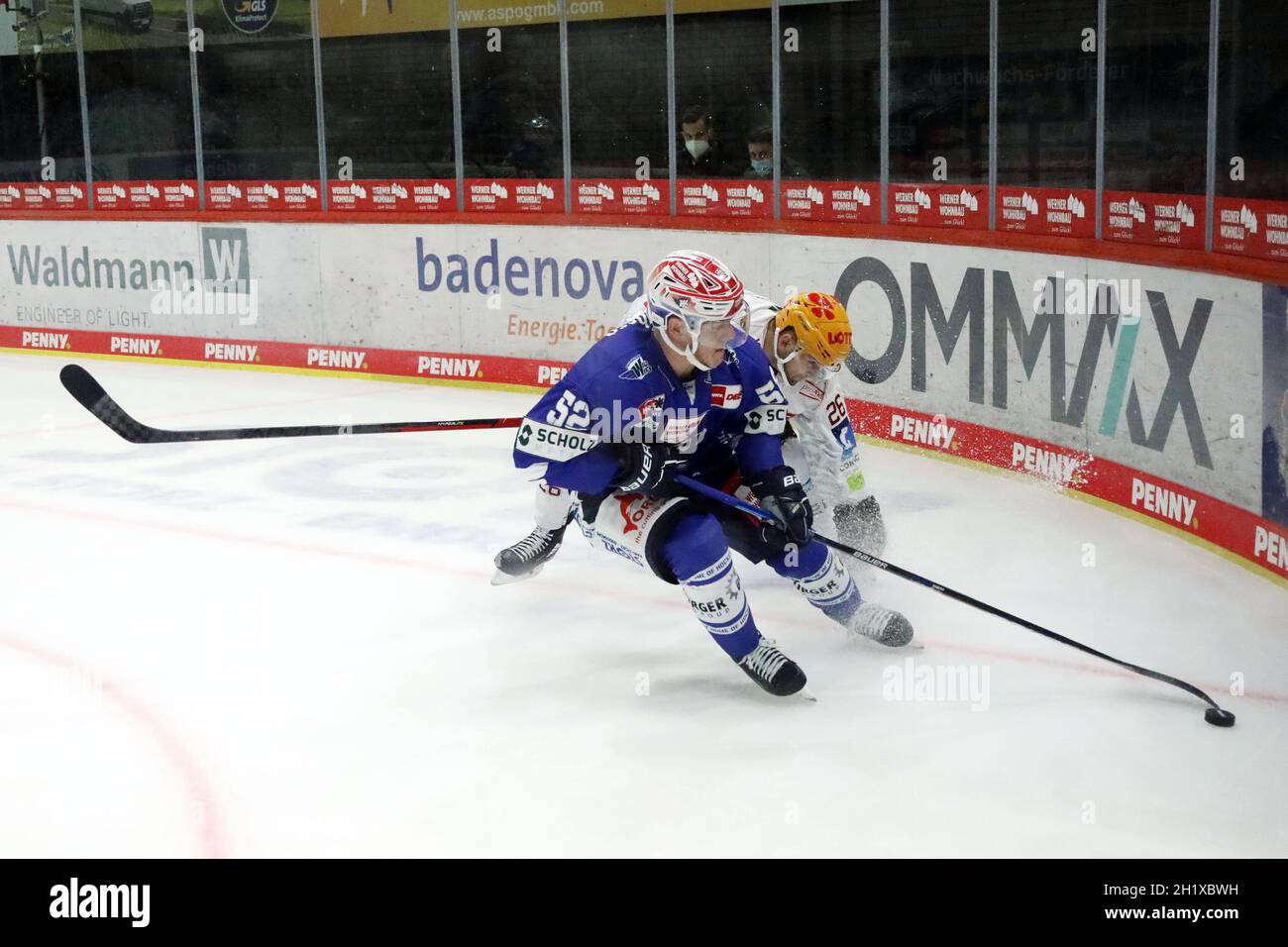 Dominik uher fischtown pinguine bremerhaven -Fotos und -Bildmaterial in ...