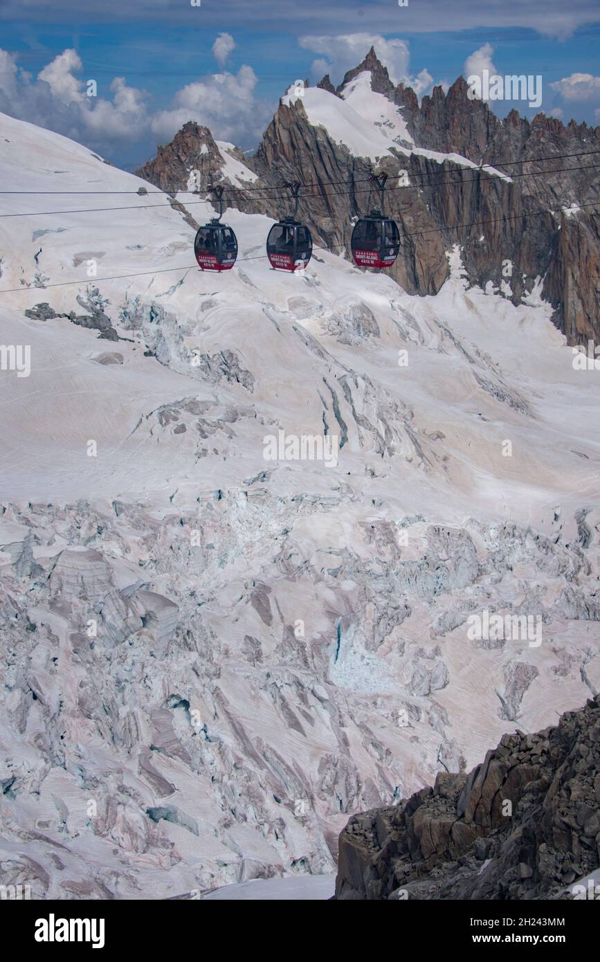 Mont blanc seilbahn -Fotos und -Bildmaterial in hoher Auflösung – Alamy