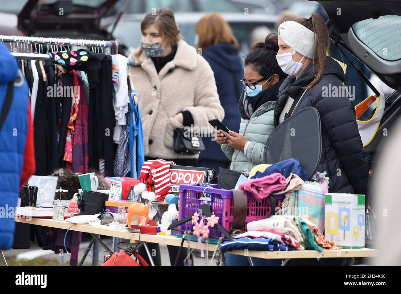 Ein großer Flohmarkt in Wien, Österreich, Europa - Ein großer Flohmarkt ...