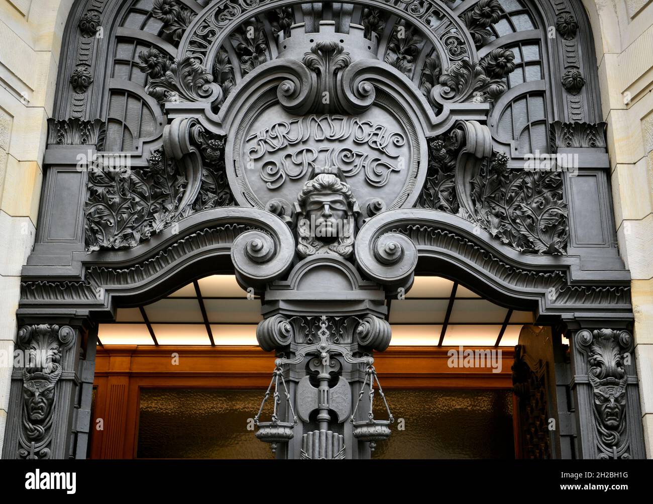 Berlin, Deutschland. Oktober 2021. Eingang beim Strafgericht Moabit ...