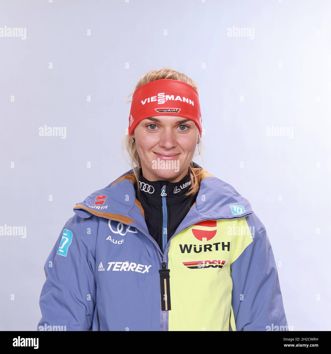 Maximiliane SchATTER, Einzelbild, Einzelbild beschnitten, Porträt ...