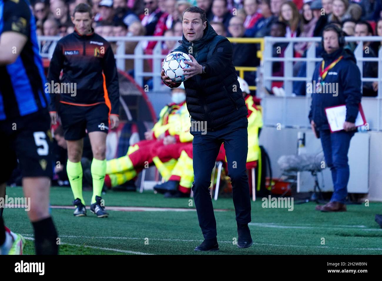 ANTWERPEN, BELGIEN - 24. OKTOBER: Headcoach Brian Priske vom Royal ...