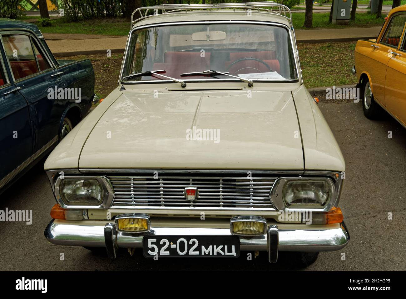 Moskvich 412 izha -Fotos und -Bildmaterial in hoher Auflösung – Alamy