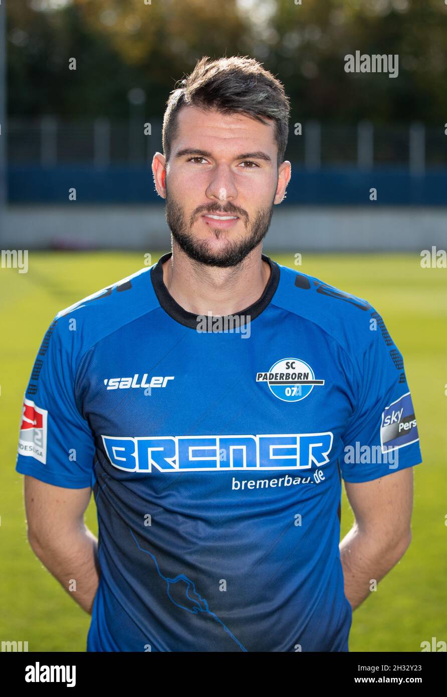 Robin yalcin -Fotos und -Bildmaterial in hoher Auflösung – Alamy