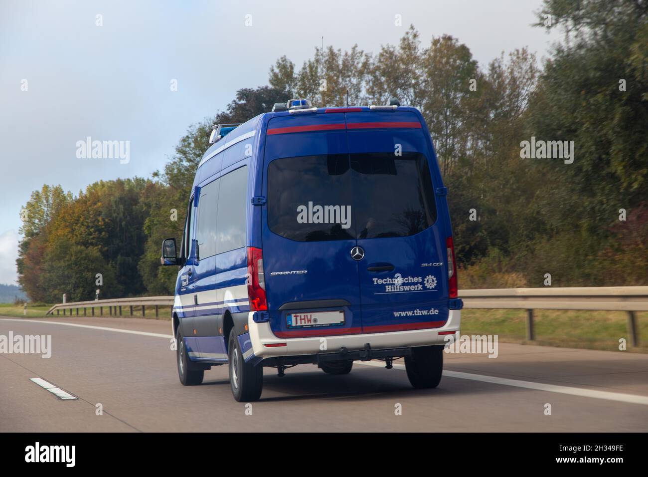 Thw fahrzeug -Fotos und -Bildmaterial in hoher Auflösung – Alamy