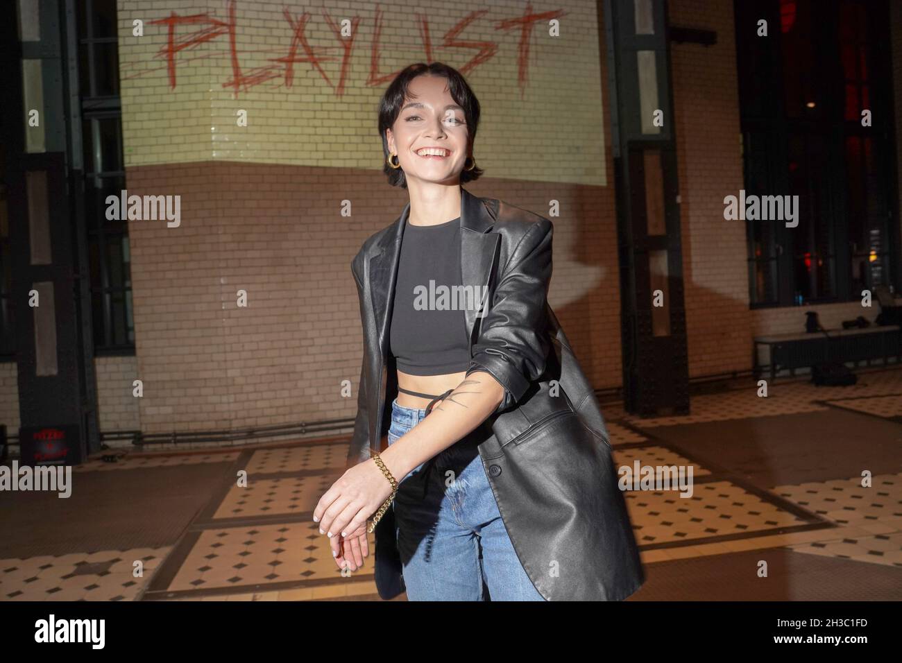 Musikerin lotte -Fotos und -Bildmaterial in hoher Auflösung – Alamy