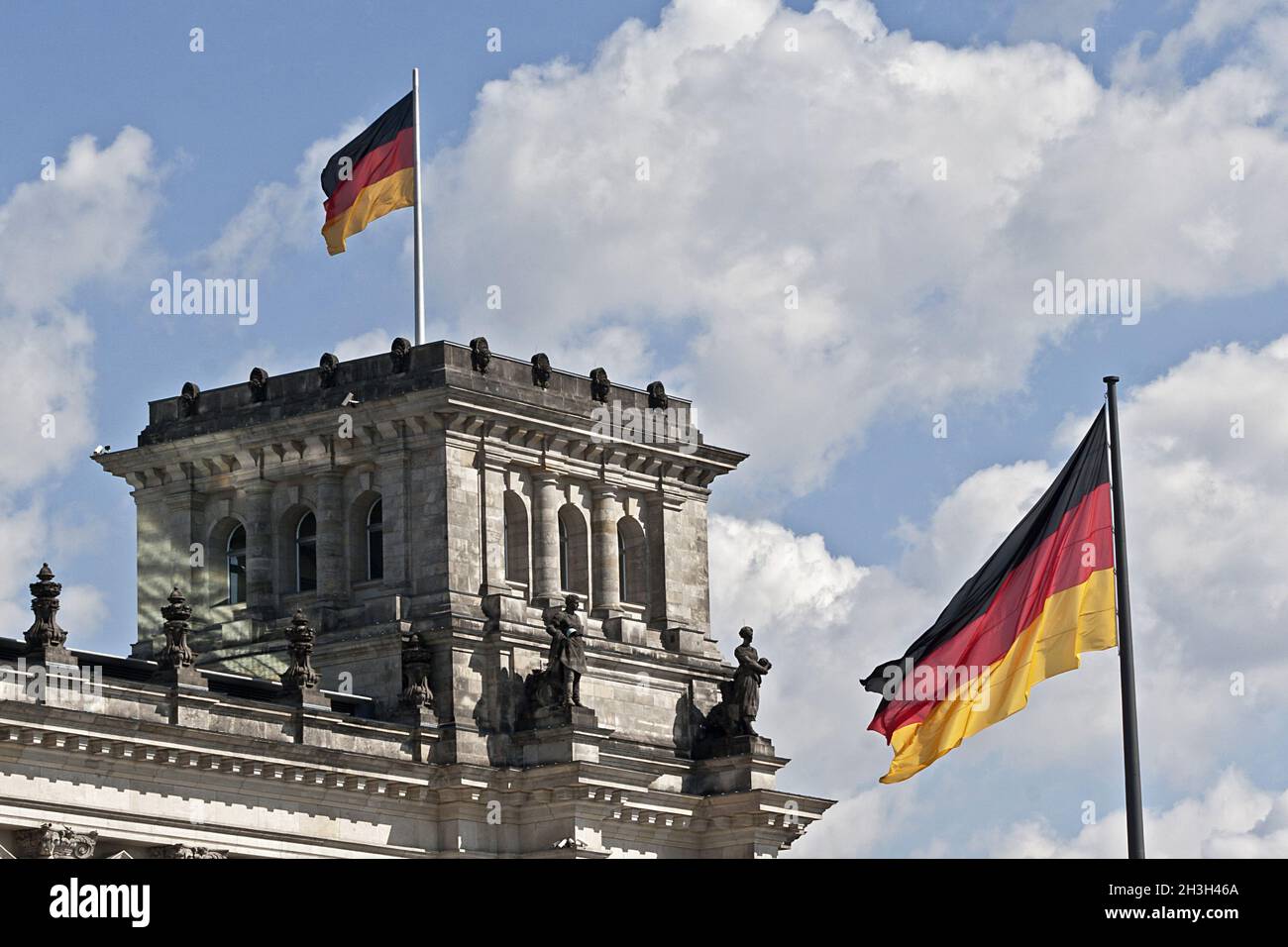 Giebel von reichstag -Fotos und -Bildmaterial in hoher Auflösung – Alamy