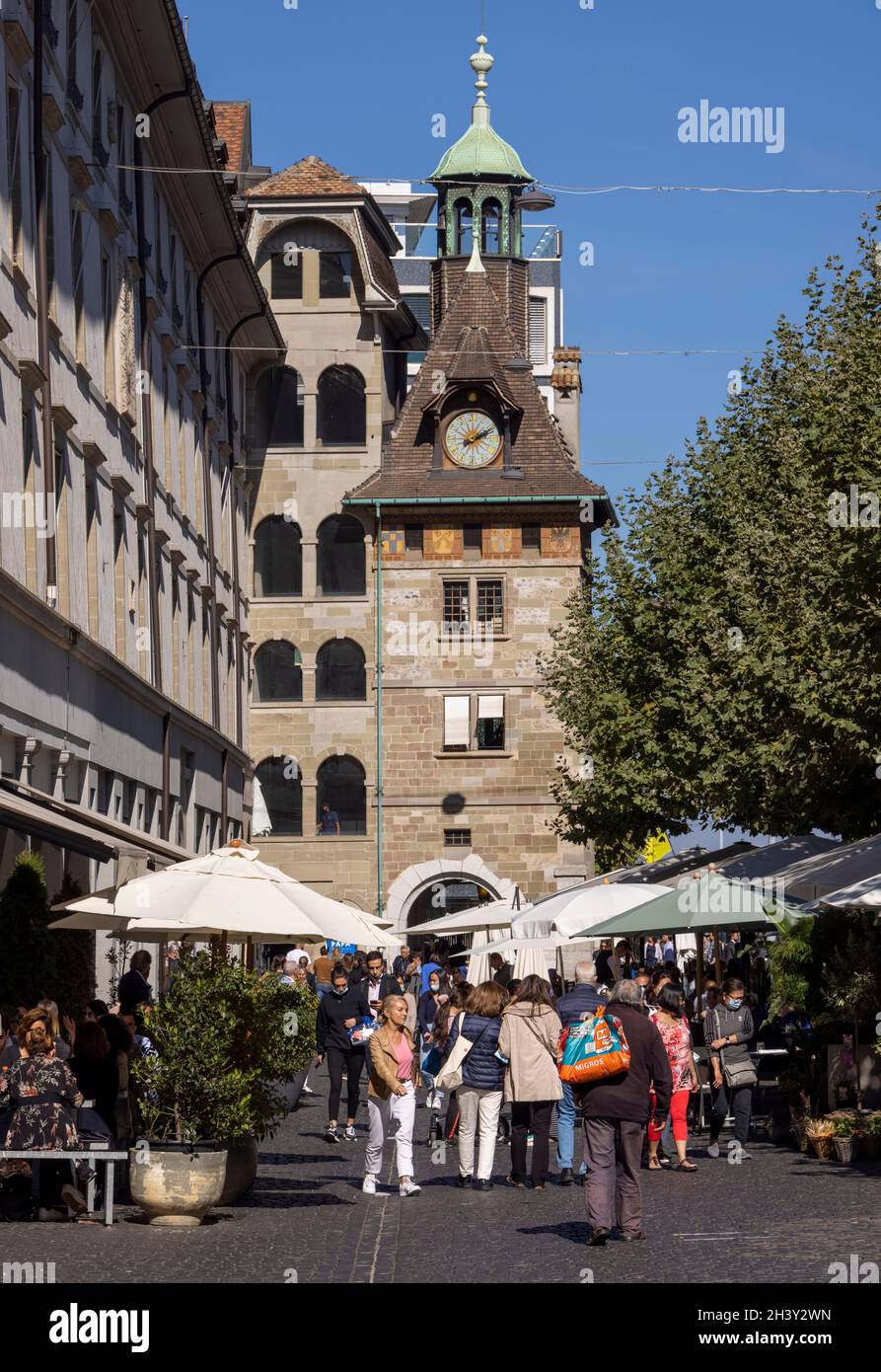 Molard tower -Fotos und -Bildmaterial in hoher Auflösung – Alamy
