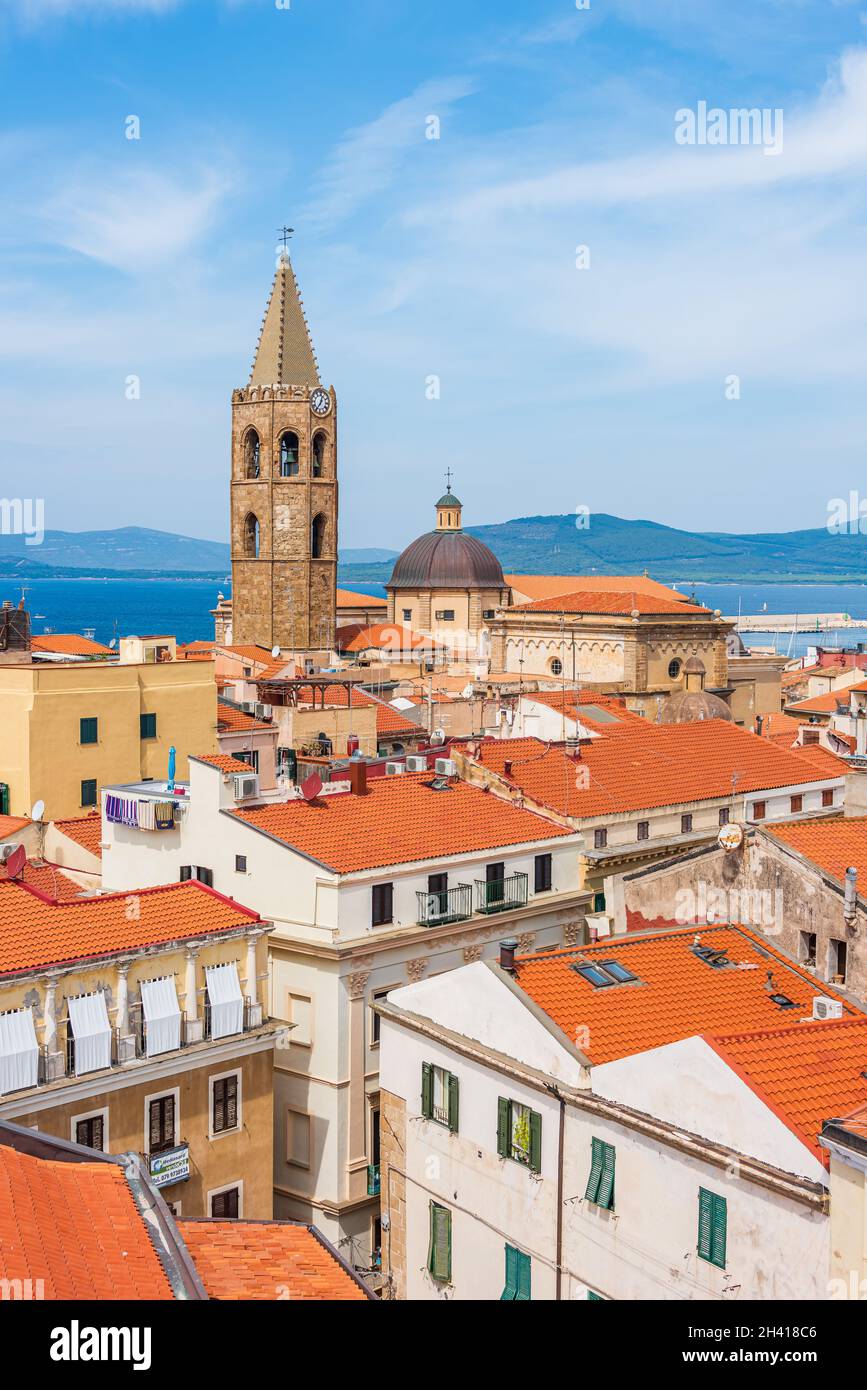 Alghero church -Fotos und -Bildmaterial in hoher Auflösung – Alamy