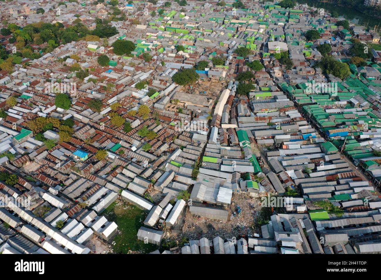 Korail slum in dhaka -Fotos und -Bildmaterial in hoher Auflösung ...