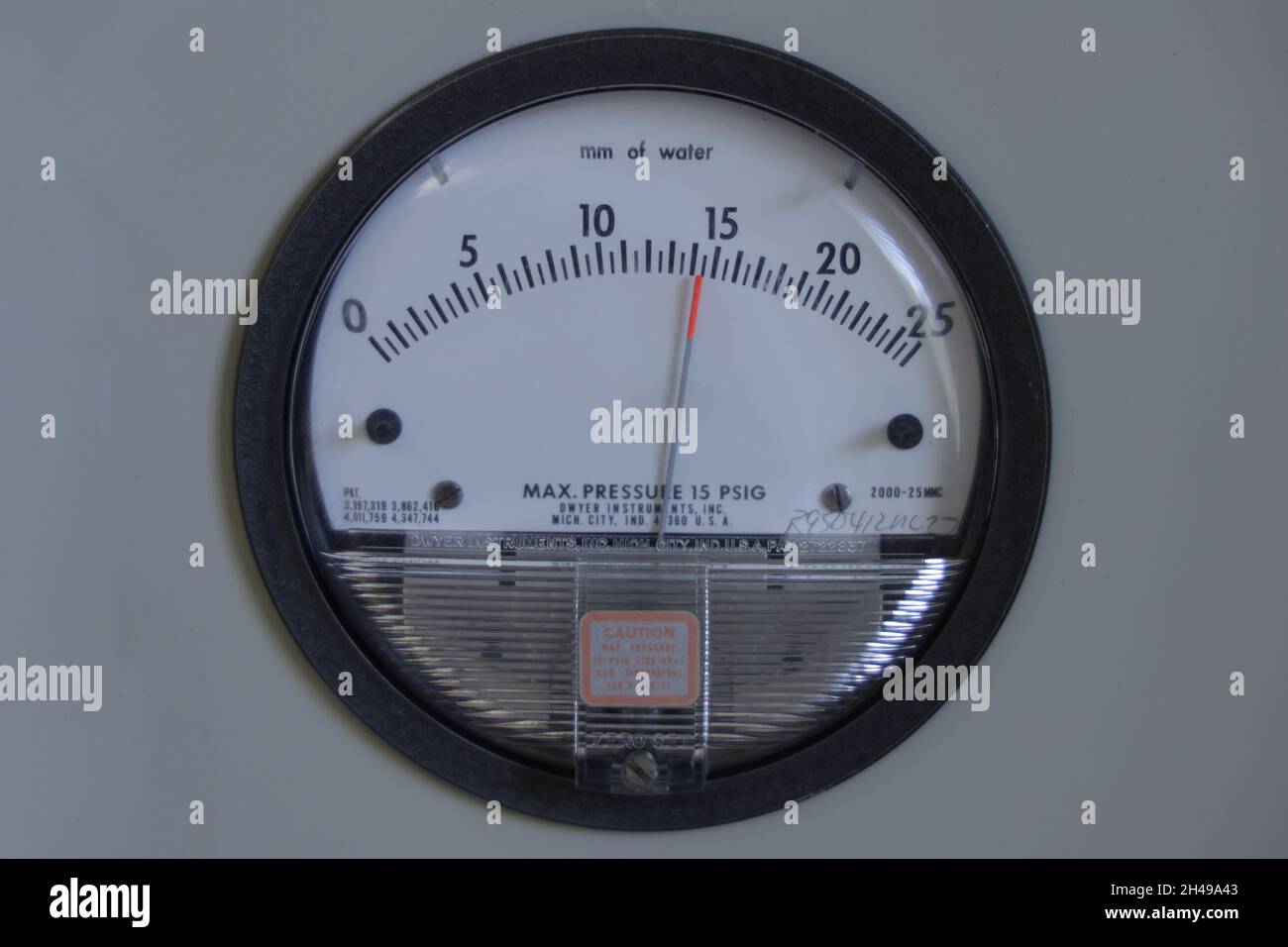 Barometer instrument -Fotos und -Bildmaterial in hoher Auflösung – Alamy