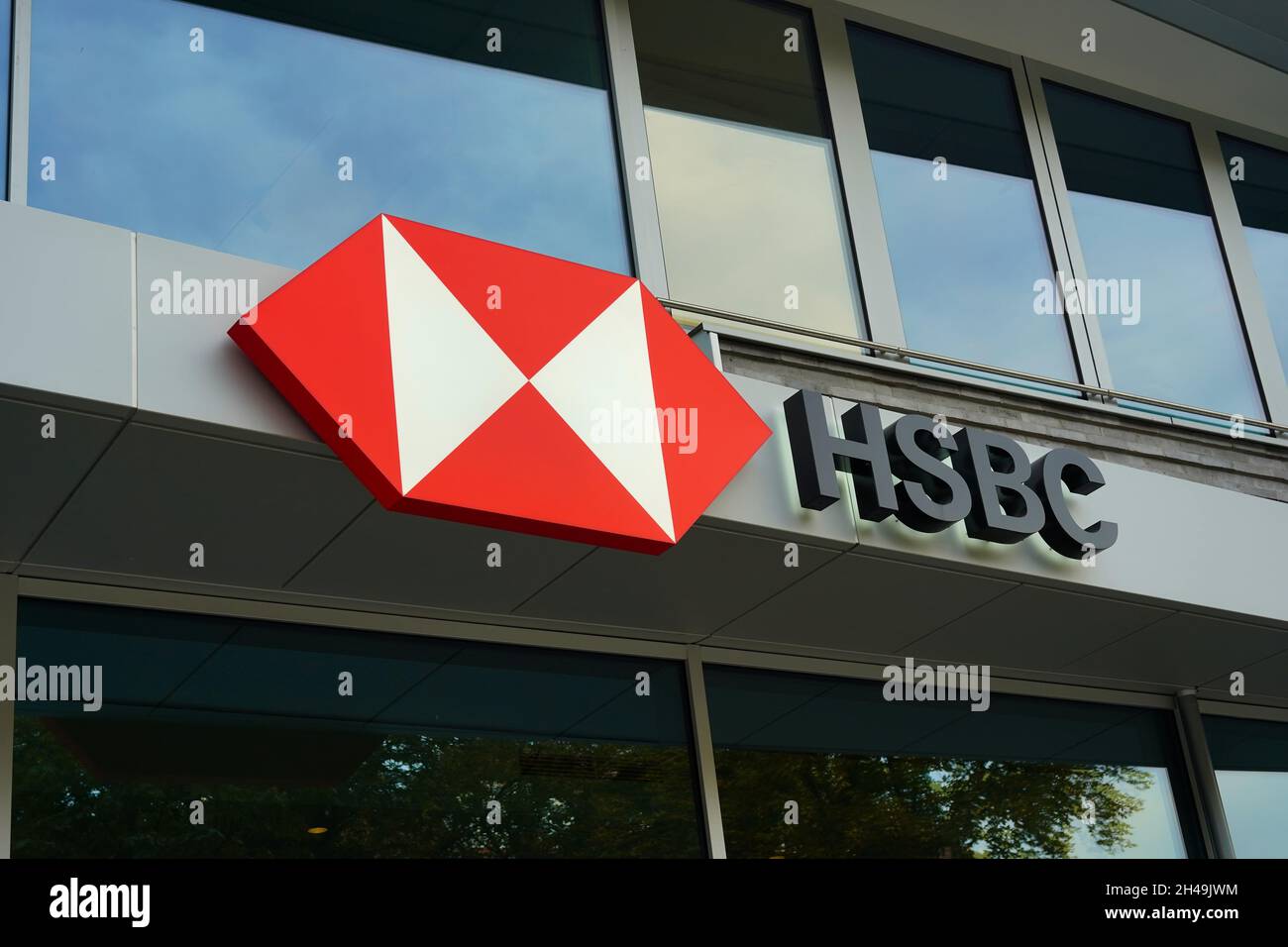 Public bank logo -Fotos und -Bildmaterial in hoher Auflösung – Alamy