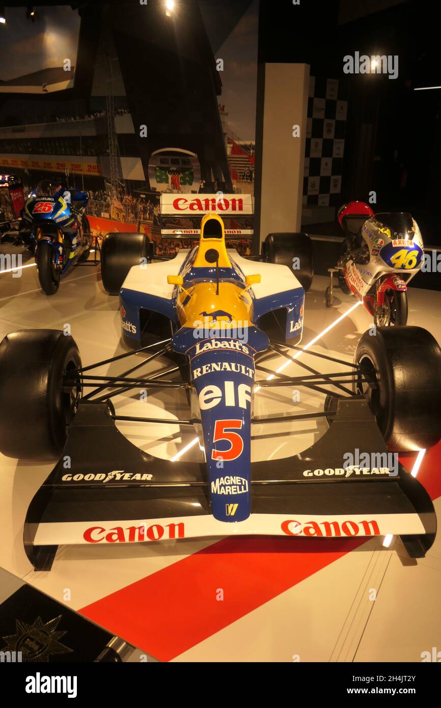 Historische rennwagen renault -Fotos und -Bildmaterial in hoher ...