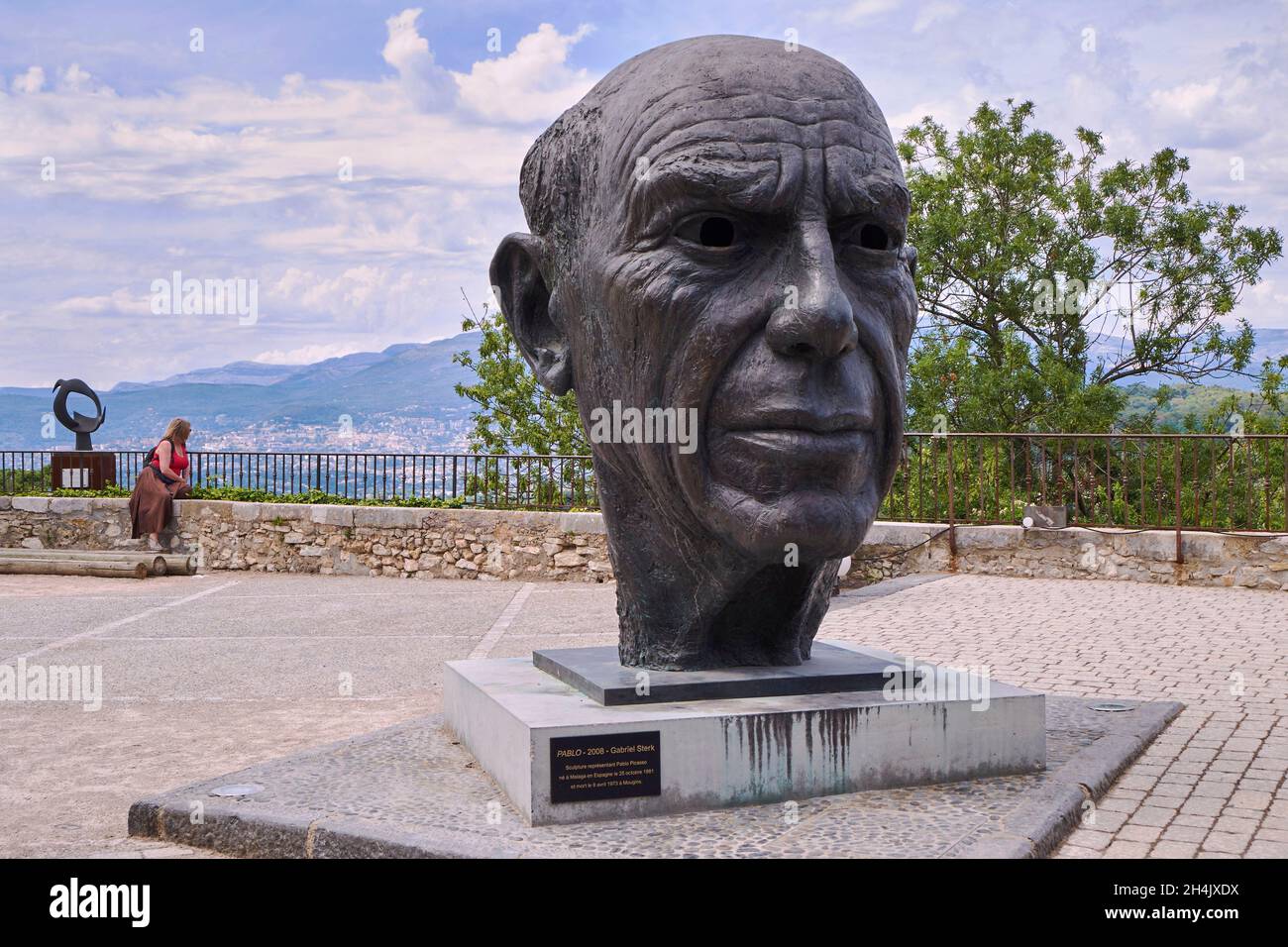 Statua di pablo picasso -Fotos und -Bildmaterial in hoher Auflösung – Alamy
