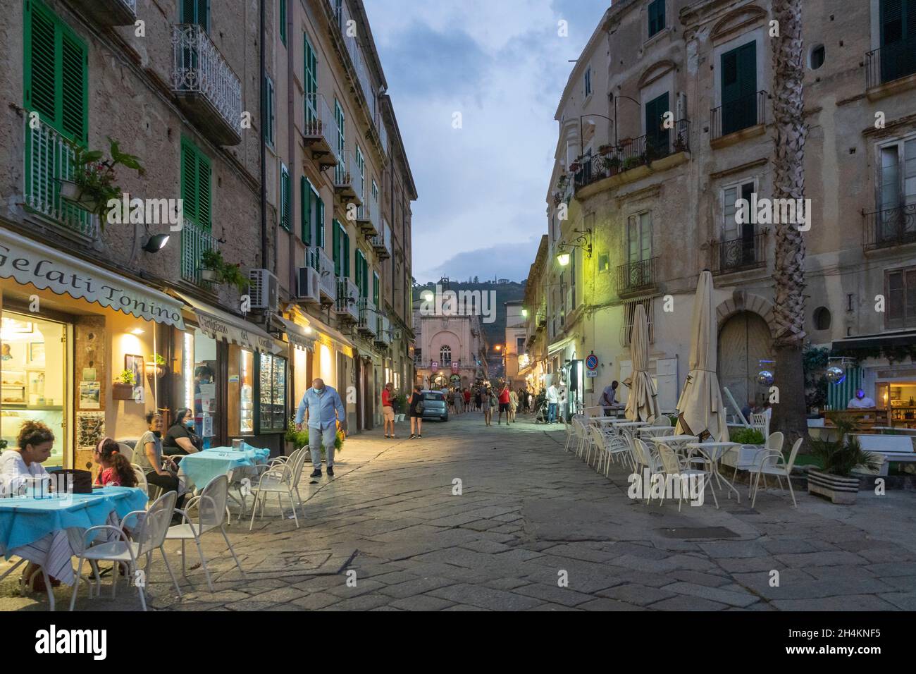 Tropea stadtzentrum -Fotos und -Bildmaterial in hoher Auflösung – Alamy
