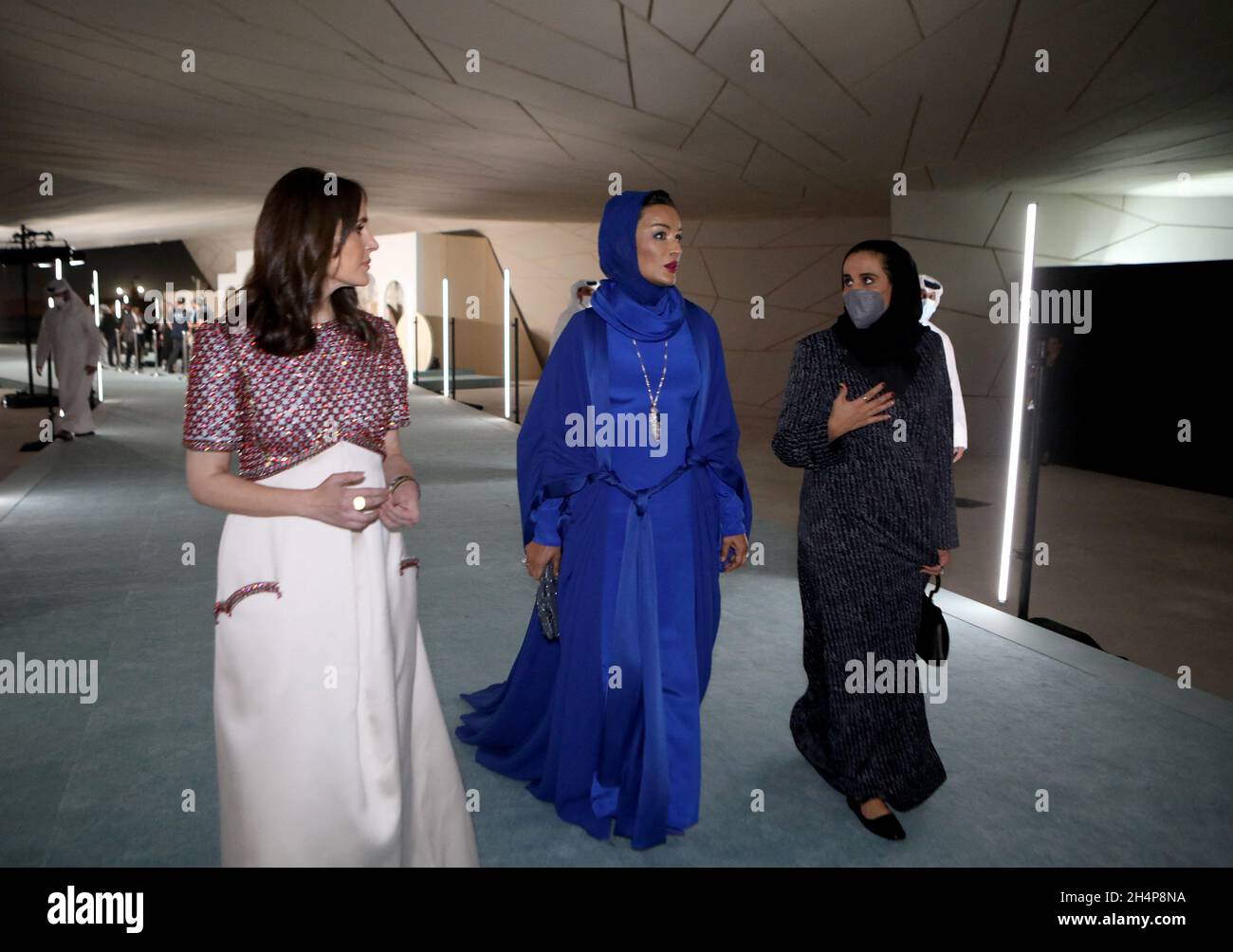 Al thani mayassa bint hamad bin khalifa -Fotos und -Bildmaterial in ...