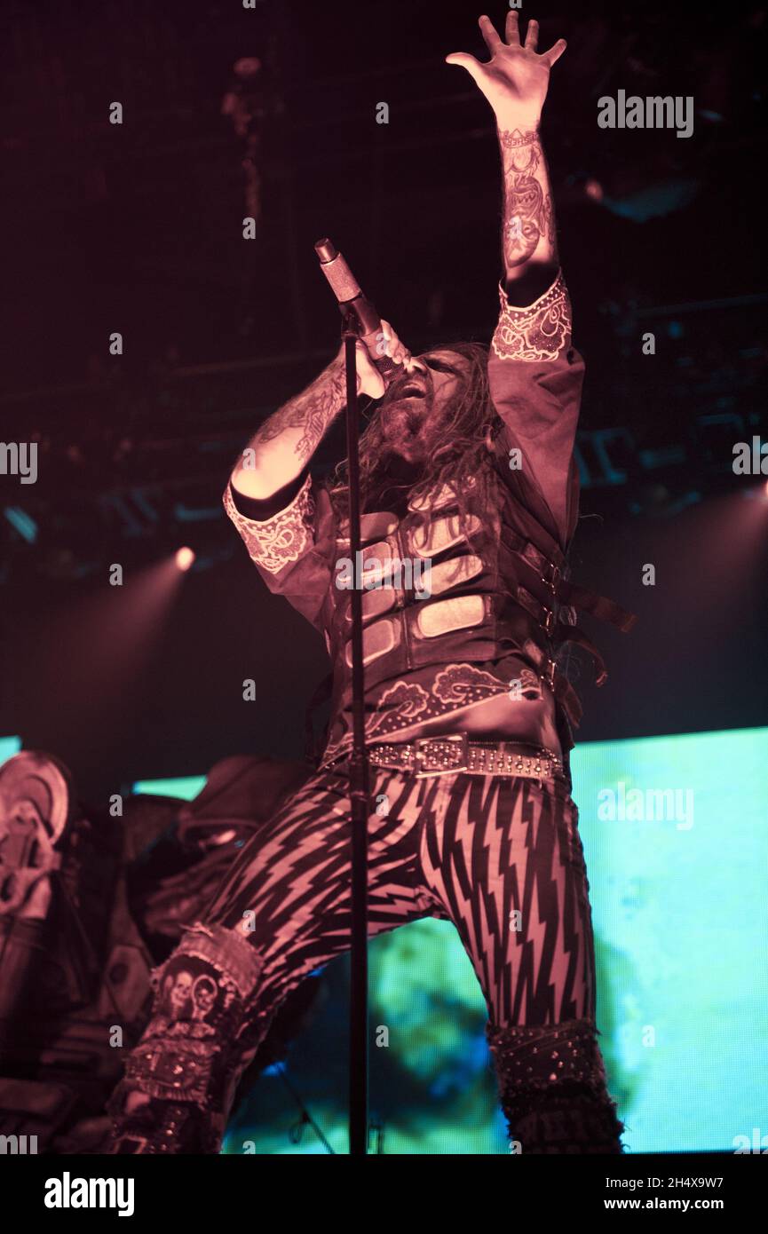 Rob Zombie live im Konzert während der Twins of Evil Tour mit Marilyn ...