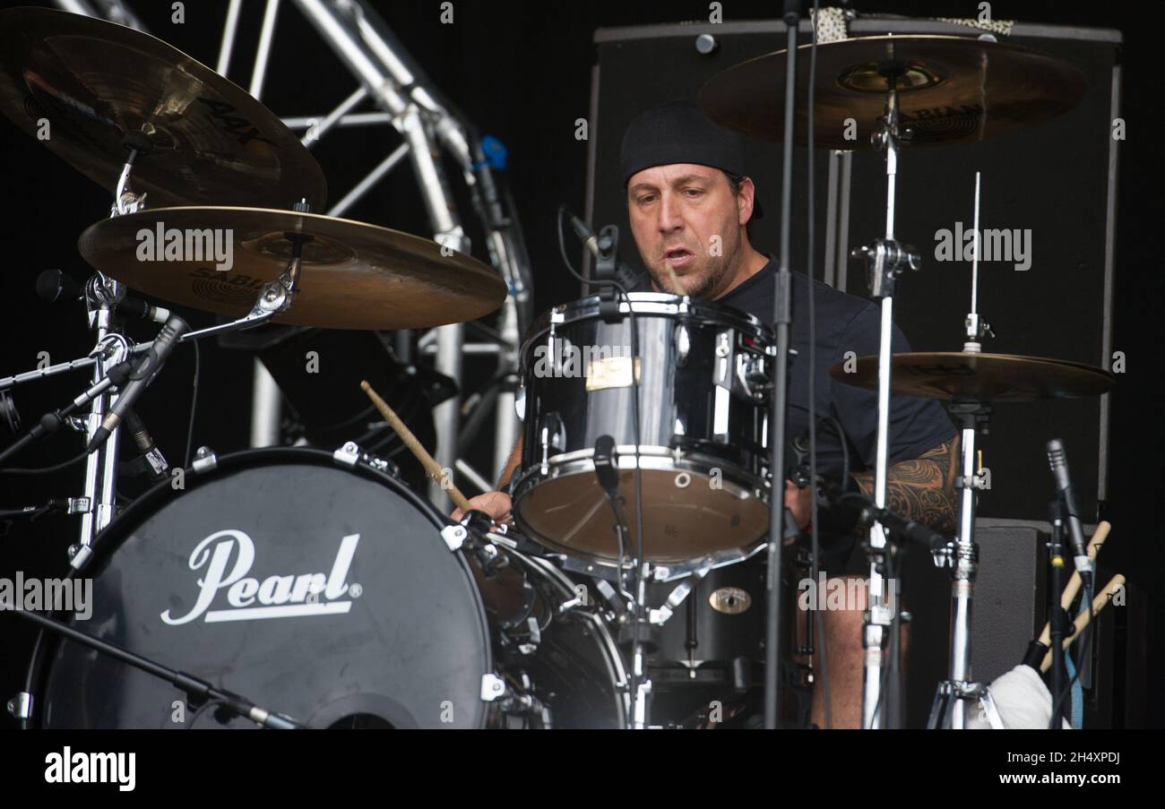 Danny Schuler von Biohazard live auf der Bühne am 3. Tag des Bloodstock ...