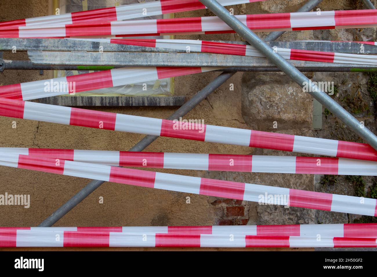 Absperrband für baustellen -Fotos und -Bildmaterial in hoher Auflösung ...