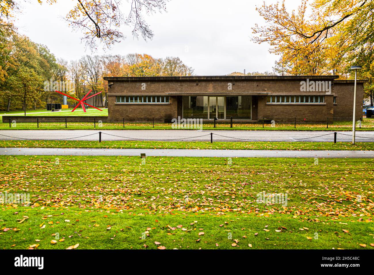 Eingang kroller muller museum -Fotos und -Bildmaterial in hoher ...