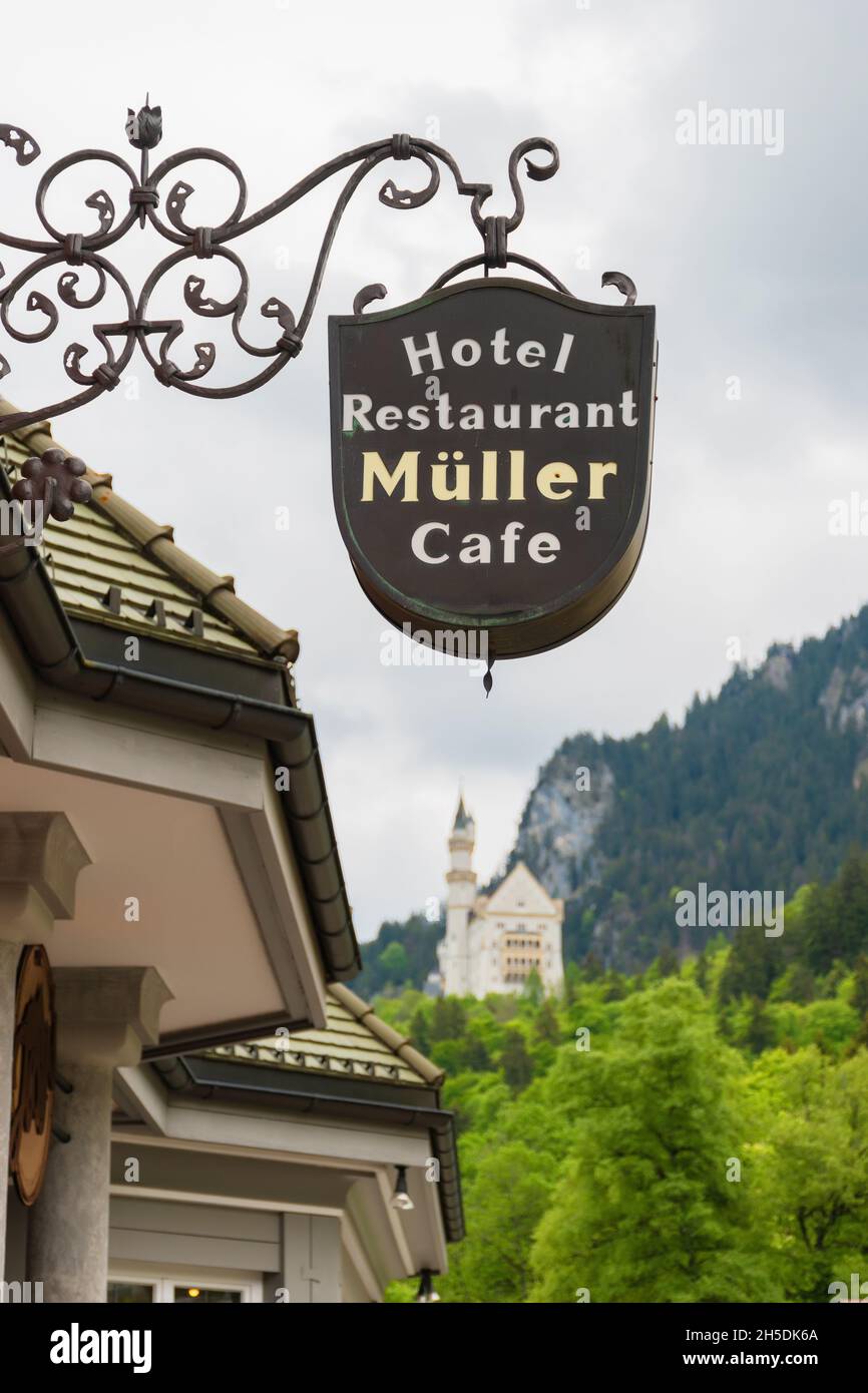 Gotisches schloss in fussen -Fotos und -Bildmaterial in hoher Auflösung ...