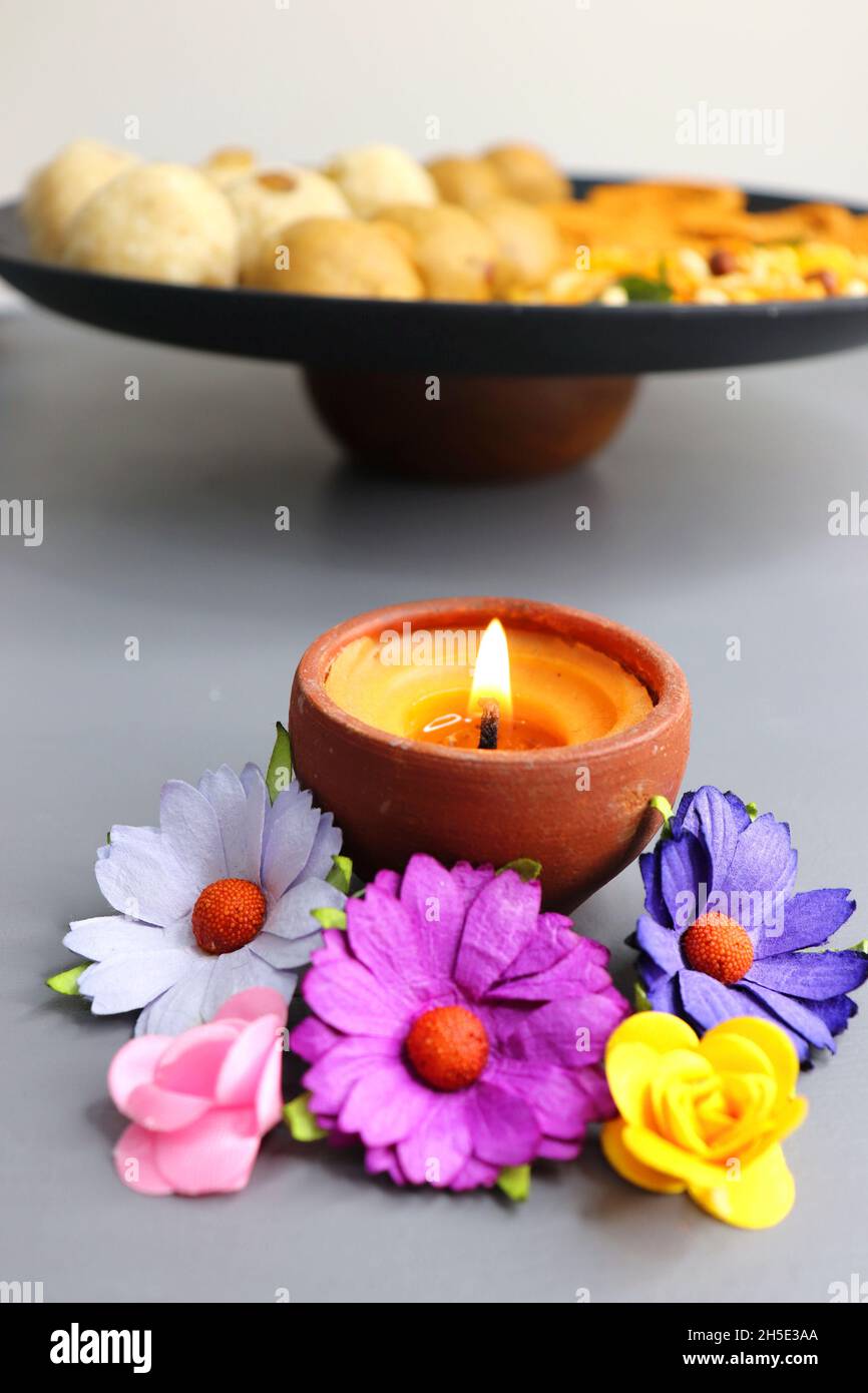 Indische Festessen - Diwali Besondere süße und salzige Snacks wie ...