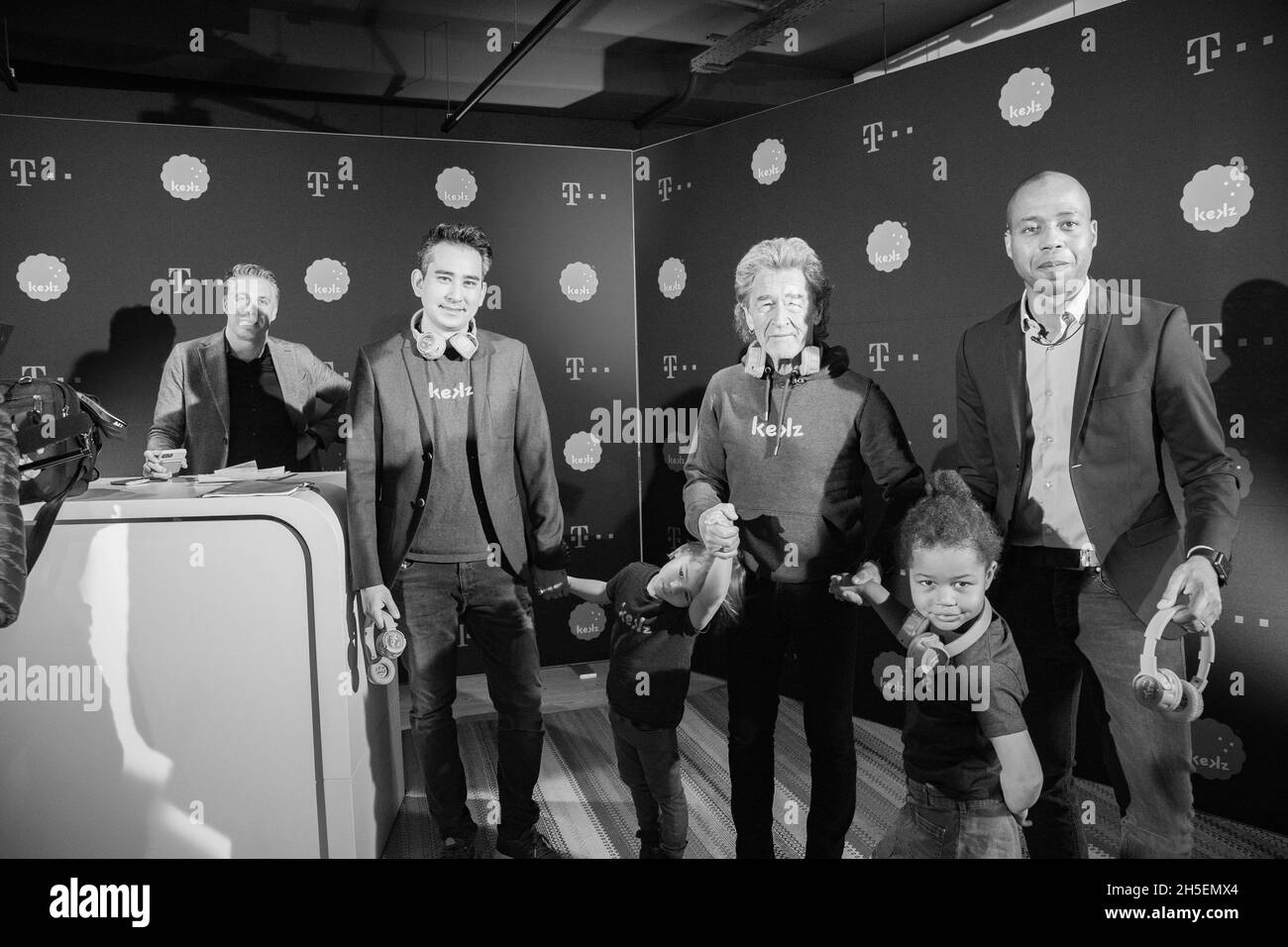 Peter maffay tabaluga Schwarzweiß-Stockfotos und -bilder - Alamy