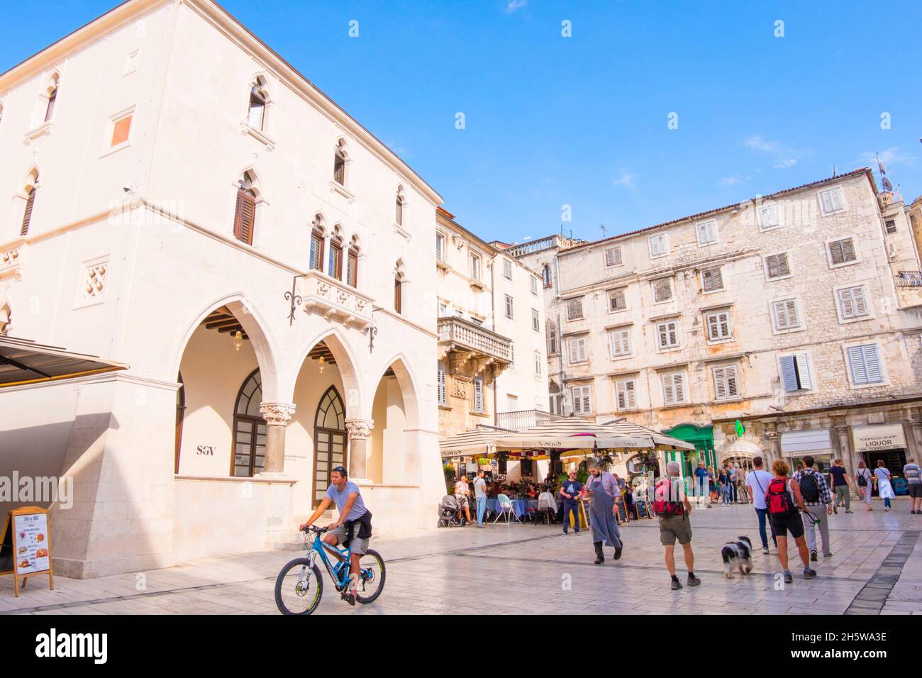 Alte stadt split kroatien -Fotos und -Bildmaterial in hoher Auflösung ...