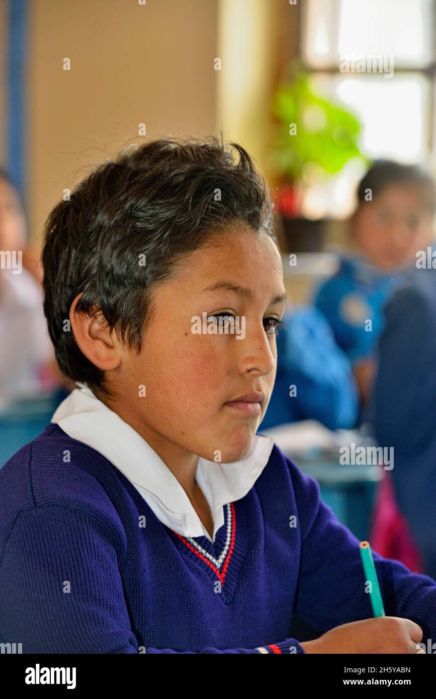 Grundschüler in der Klasse der Nono Schule, Nono, Pichincha, Ecuador ...