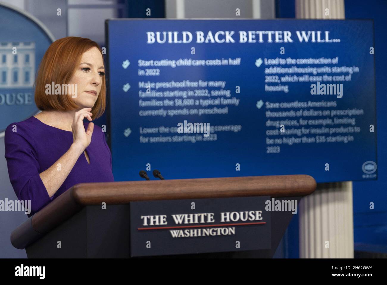 Die Pressesprecherin des Weißen Hauses, Jen Psaki, fand am 12. November 2021, am ersten Tag nach ...