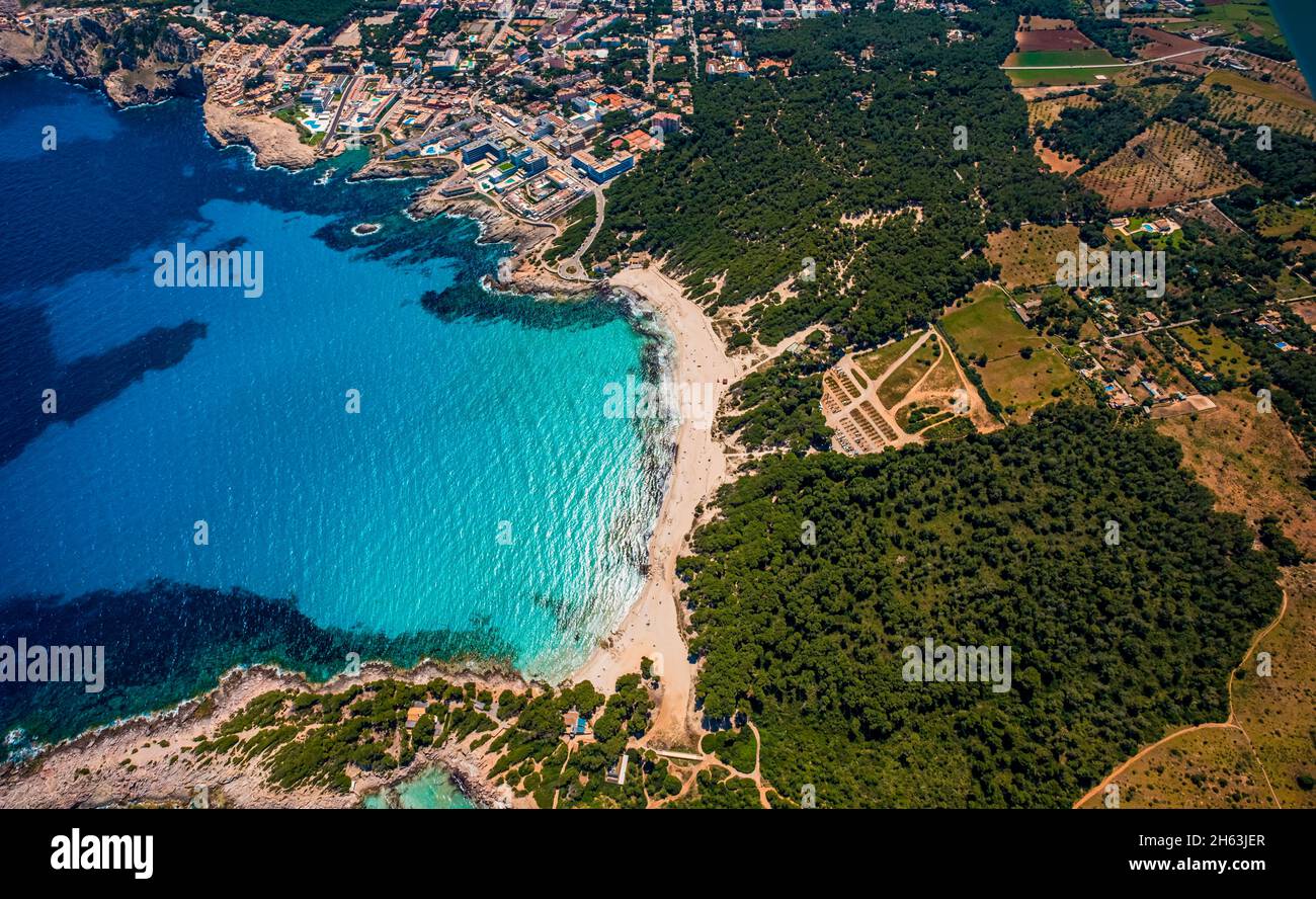 Cala lliteres bucht mit felsstrand und cala rajada -Fotos und ...