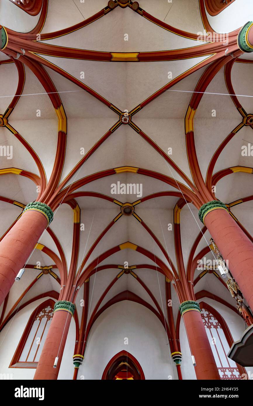 Gotischer spitzbogen -Fotos und -Bildmaterial in hoher Auflösung – Alamy