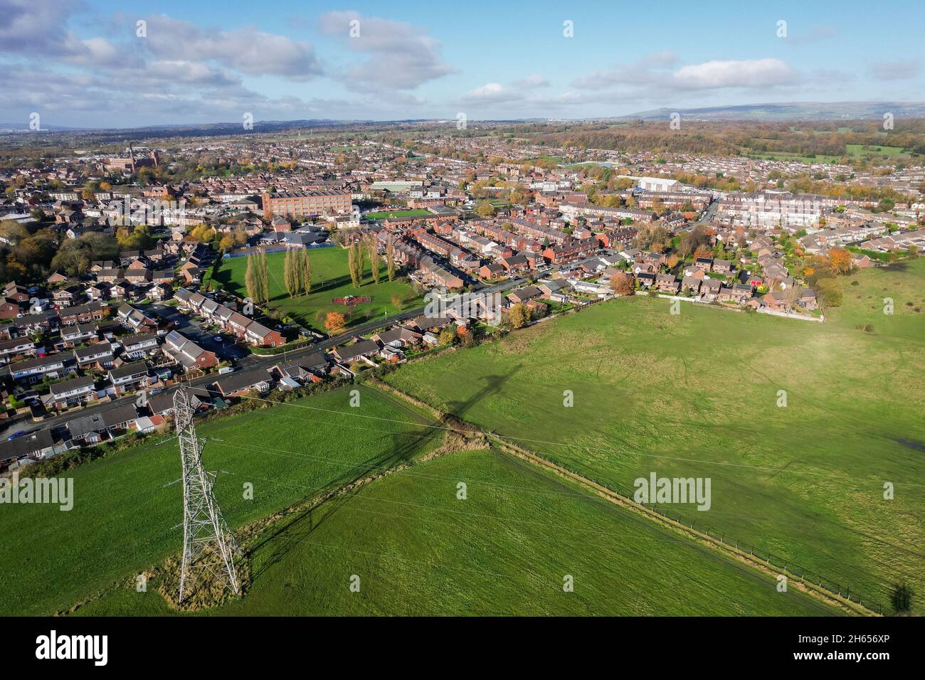 Landwirtschaftliche felder mit bäumen -Fotos und -Bildmaterial in hoher Auflösung - Seite 3 - Alamy