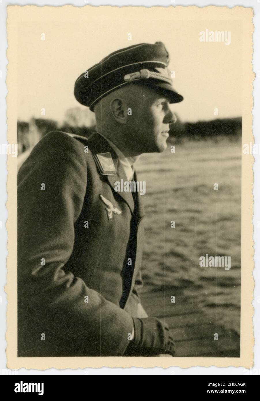 Deutscher offizier der luftwaffe -Fotos und -Bildmaterial in hoher ...