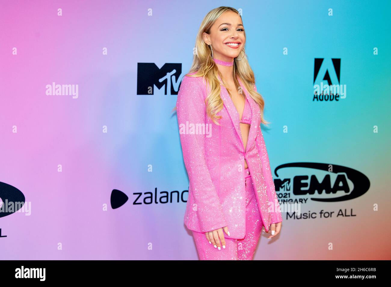Emma Heesters nimmt an der MTV EMAS 2021 in der Laszlo Papp Budapest ...
