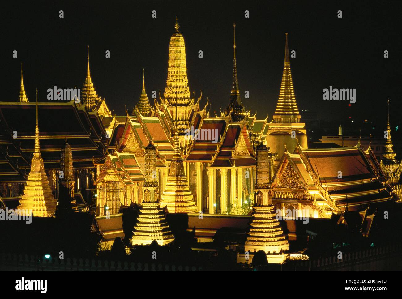 Bankok nacht -Fotos und -Bildmaterial in hoher Auflösung – Alamy