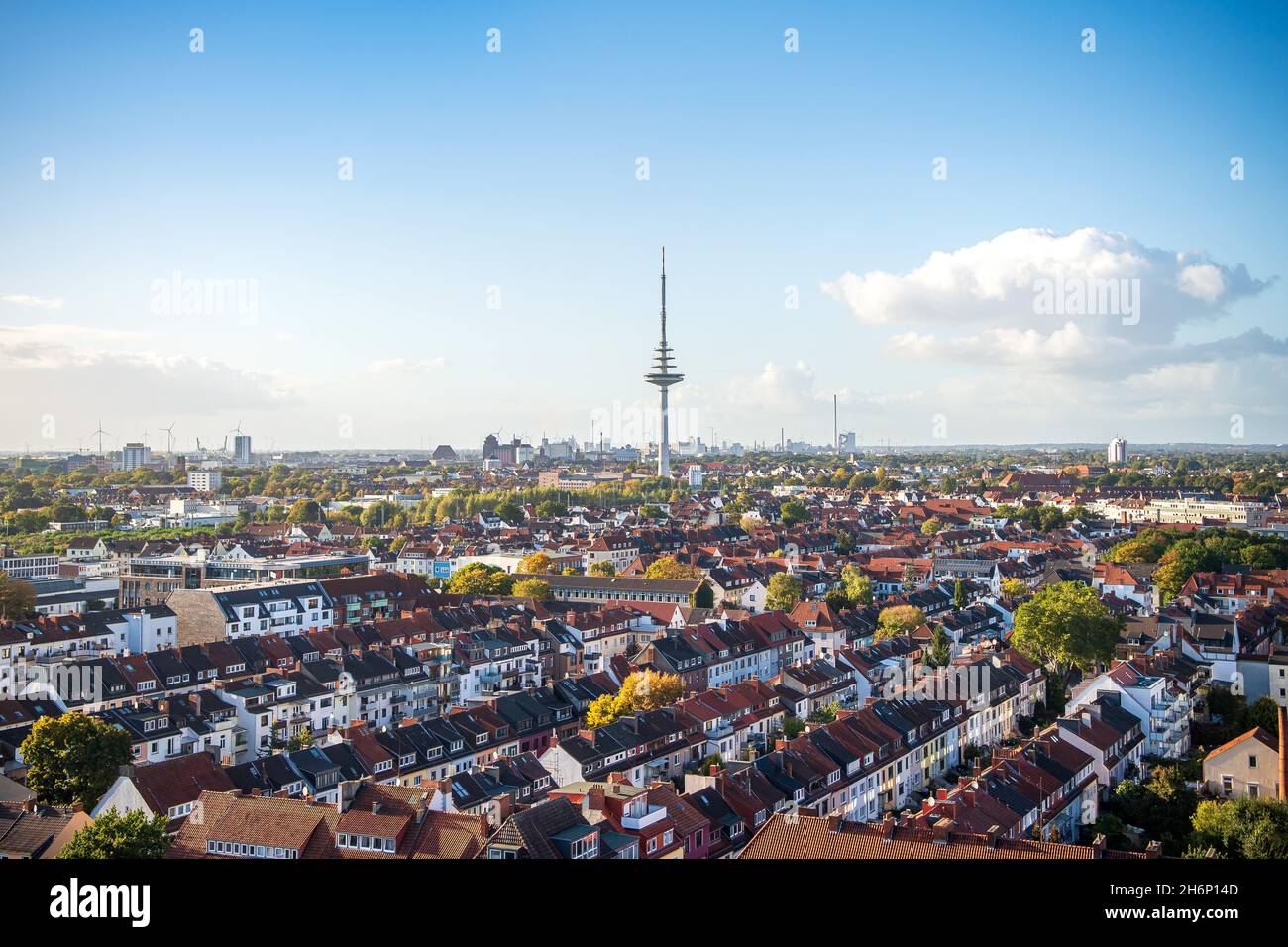 Bremen, Deutschland. Oktober 2021. Blick über die Häuser im Stadtteil ...