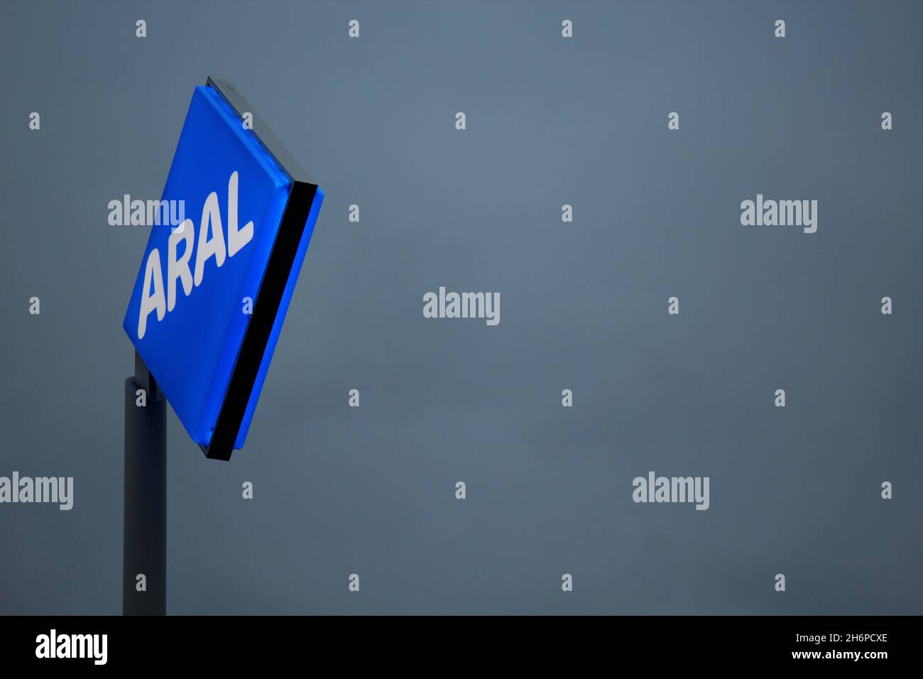 Aral logo -Fotos und -Bildmaterial in hoher Auflösung – Alamy
