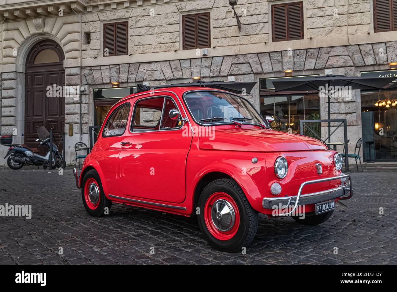 Fiat 500 -Fotos und -Bildmaterial in hoher Auflösung – Alamy