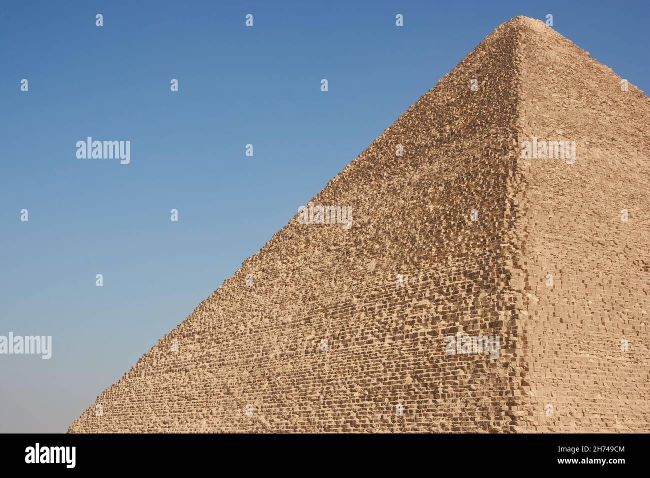 Die Große Pyramide von Gizeh (auch als die Pyramide des Cheops oder der ...