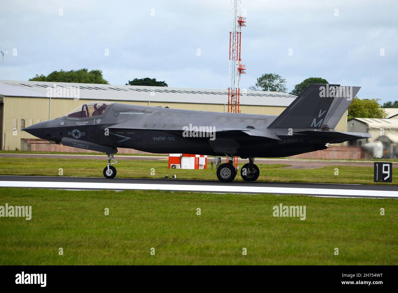 Lockheed martin f 35 cockpit -Fotos und -Bildmaterial in hoher ...