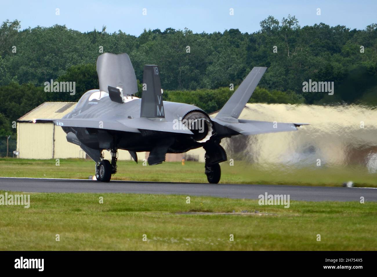 Lockheed martin f 35 cockpit -Fotos und -Bildmaterial in hoher ...